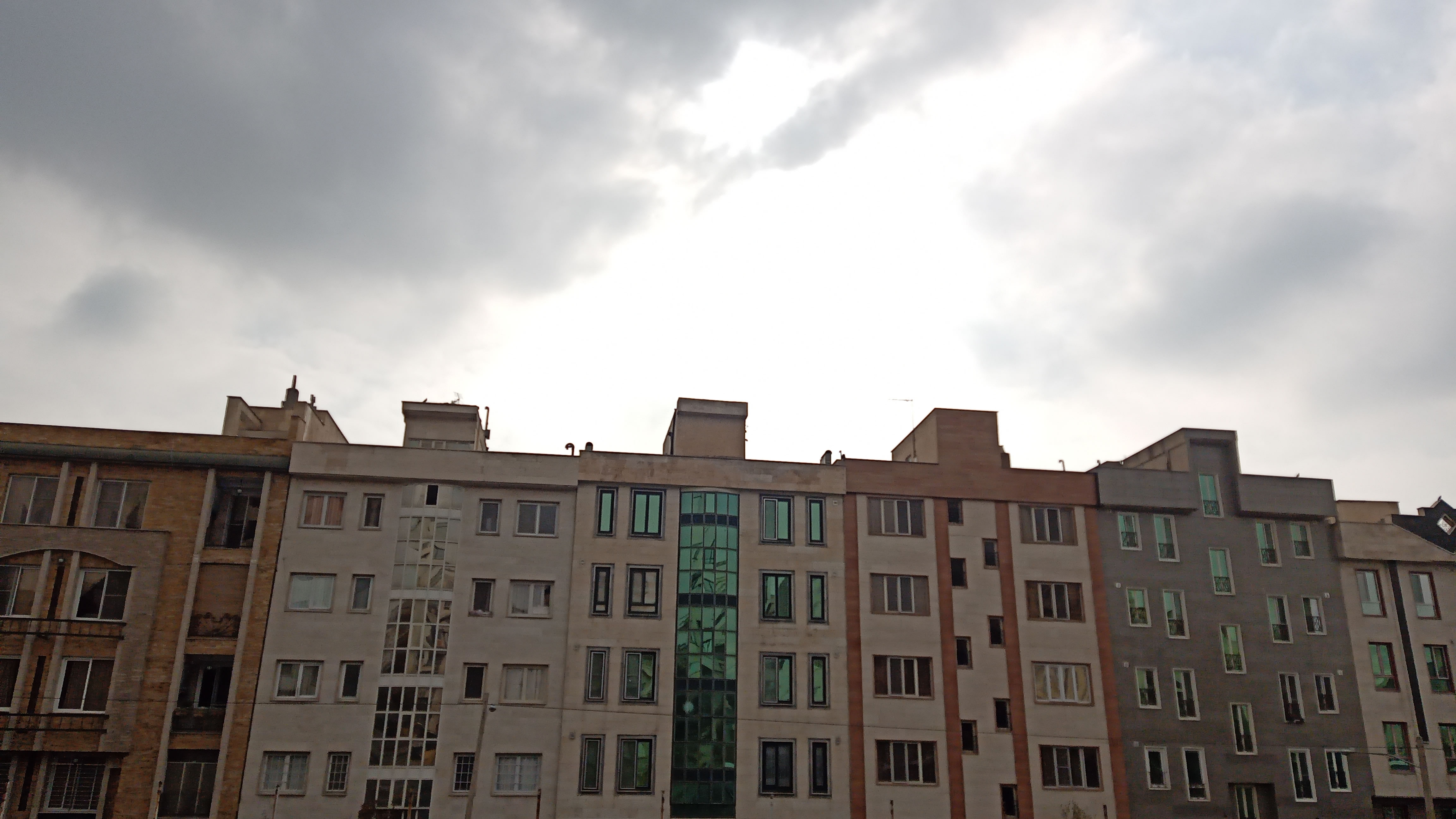 بررسی تخصصی | GLX Shahin 2 – تراژدی کیفیت در کورسوی امید | mobile.ir ...